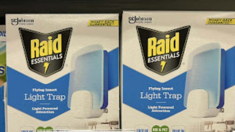 FREE Raid Essentials Insect Light Trap :: Southern Savers