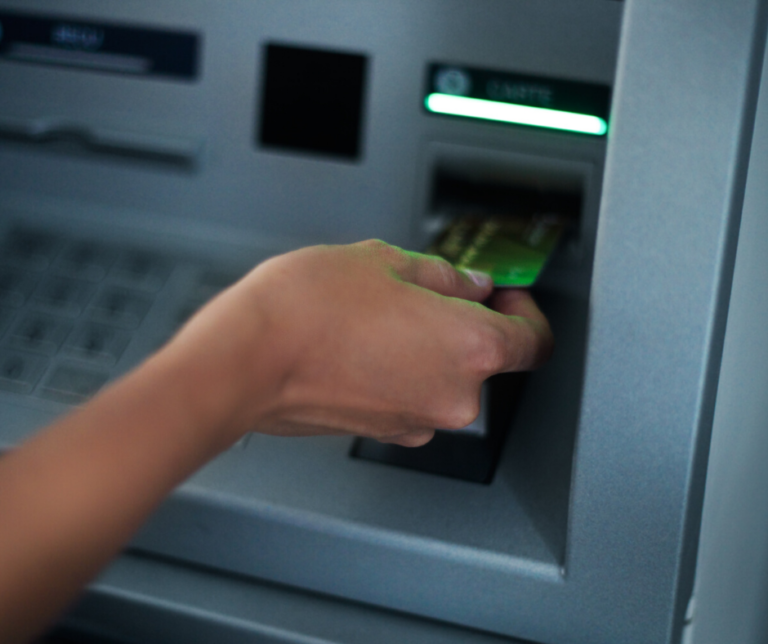 Comparing Online and Traditional Banks :: Southern Savers