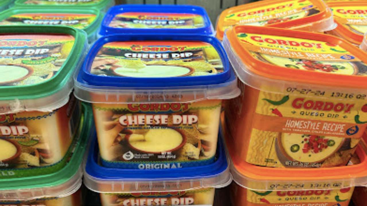 Stock Up on Super Bowl Snacks with $1.99 Guacamole & $1.64 Queso Dip ...